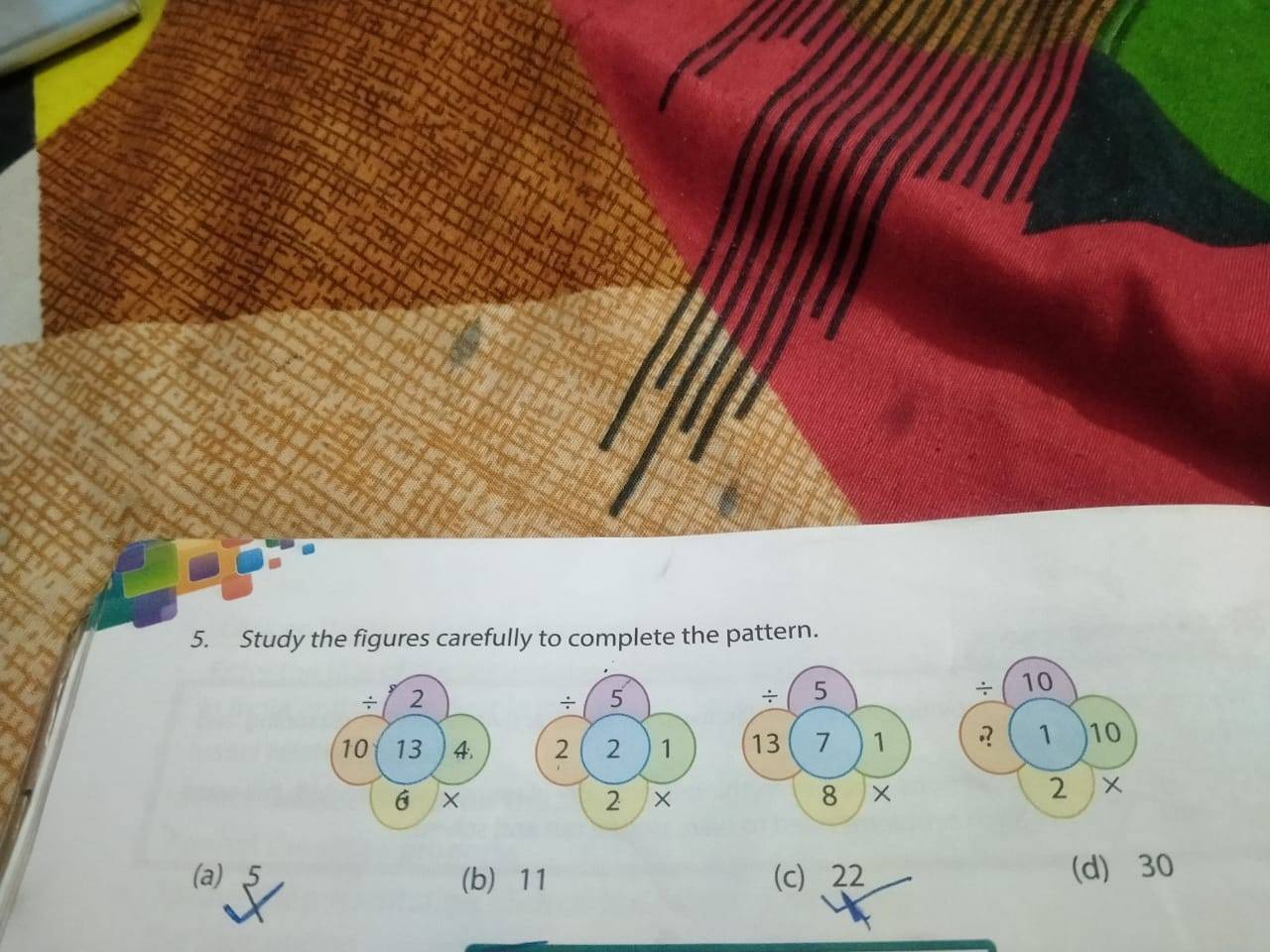 5. Study the figures carefully to complete the pattern. - Sarthaks ...